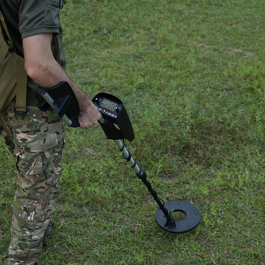 SAKOBS Metal Detector - Perfect for Treasure Hunting Beginners